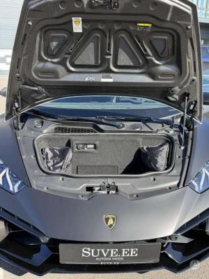 Black Lamborghini Huracan 2024 in Tallinn, with an engine capacity of 5.20 L and mileage of 4 thousand km for 324995 €, photo 28 on AUTOMOTO.COM.LV