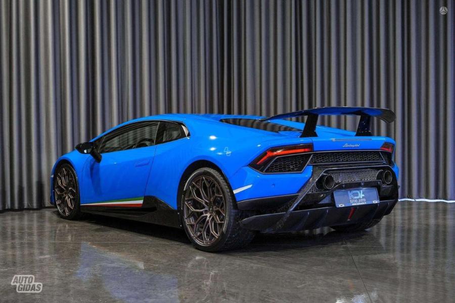 Zils Lamborghini Huracan 2018 Kauņa, ar dzinēja tilpumu 5.20 L un nobraukumu 124 tūkst. km par 209950 €, foto 11 vietnē AUTOMOTO.COM.LV