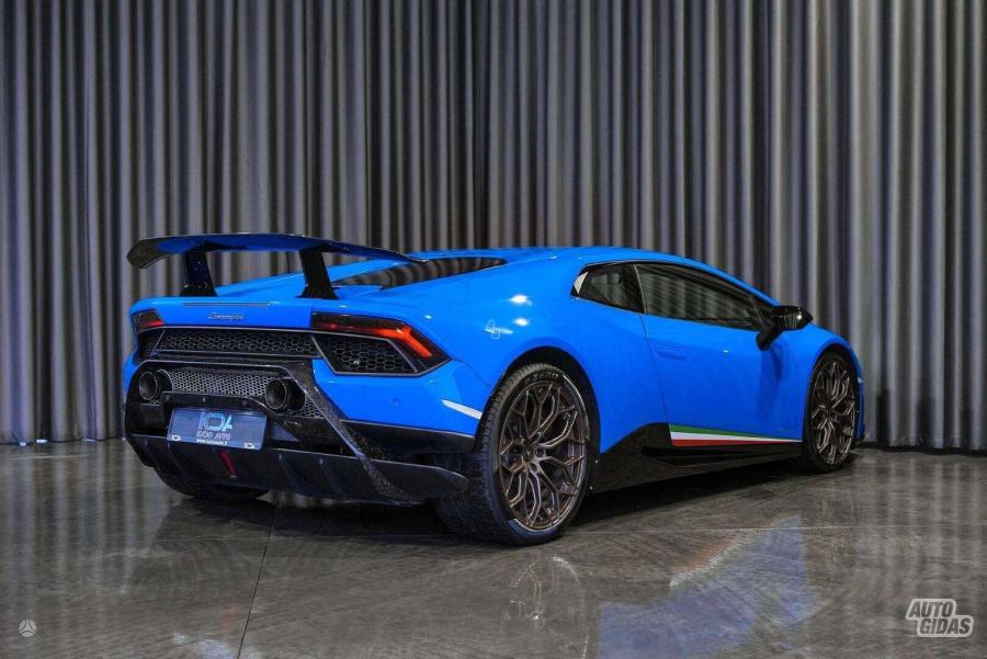 Zils Lamborghini Huracan 2018 Kauņa, ar dzinēja tilpumu 5.20 L un nobraukumu 124 tūkst. km par 209950 €, foto 15 vietnē AUTOMOTO.COM.LV