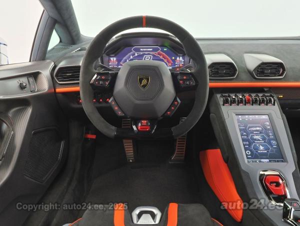 Lamborghini Huracan 2025 Tallina, ar dzinēja tilpumu 5.20 L un nobraukumu 6 tūkst. km par 349000 €, foto 5 vietnē AUTOMOTO.COM.LV