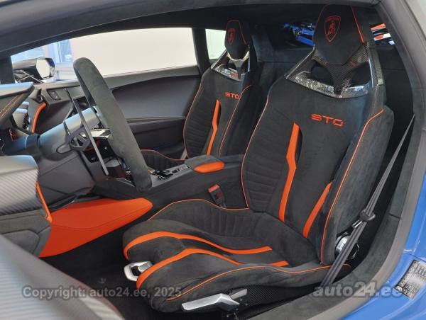 Lamborghini Huracan 2025 Tallina, ar dzinēja tilpumu 5.20 L un nobraukumu 6 tūkst. km par 349000 €, foto 8 vietnē AUTOMOTO.COM.LV
