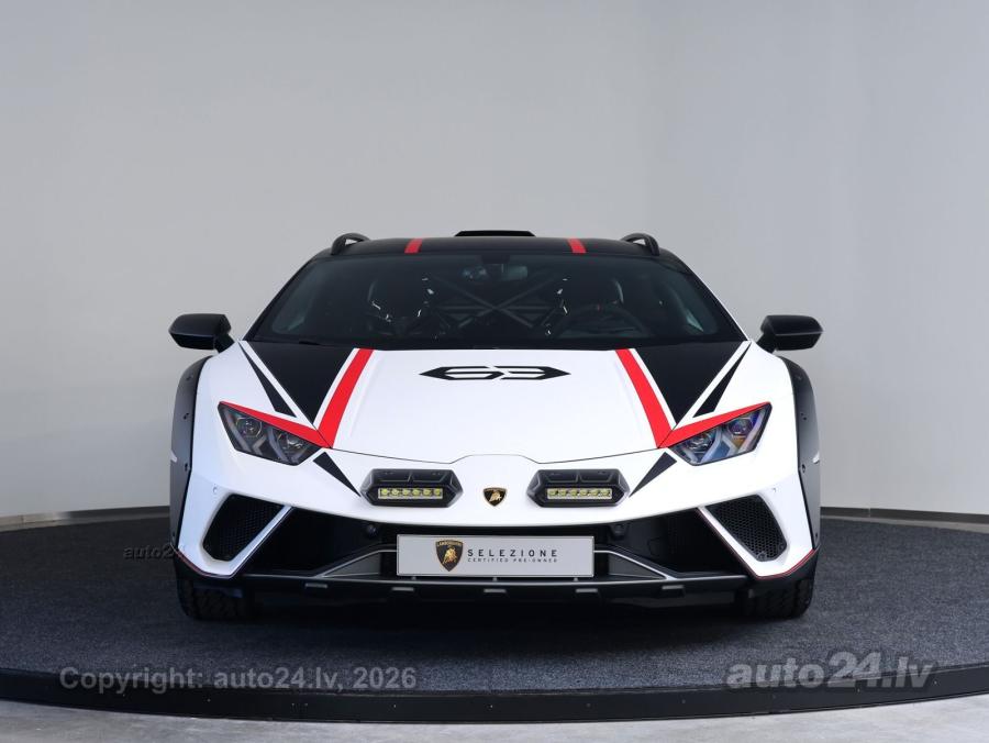 White Lamborghini Huracan 2026 in Tallinn, with an engine capacity of 5.20 L and mileage of 998 thousand km for 310348 €, photo 4 on AUTOMOTO.COM.LV