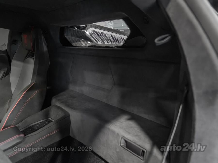 Pelēks Lamborghini Revuelto 2024 Tallina, ar dzinēja tilpumu 6.50 L un nobraukumu 1 tūkst. km par 682000 €, foto 13 vietnē AUTOMOTO.COM.LV