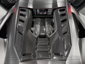 Pelēks Lamborghini Revuelto 2024 Tallina, ar dzinēja tilpumu 6.50 L un nobraukumu 1 tūkst. km par 682000 €, foto 18 vietnē AUTOMOTO.COM.LV