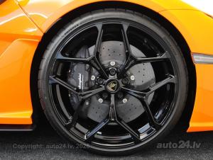 Orange Lamborghini Revuelto 2026 in Tallinn, with an engine capacity of 6.50 L and mileage of 0 thousand km for 657076 €, photo 18 on AUTOMOTO.COM.LV