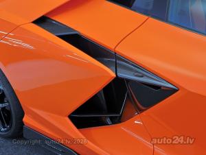 Orange Lamborghini Revuelto 2026 in Tallinn, with an engine capacity of 6.50 L and mileage of 0 thousand km for 657076 €, photo 23 on AUTOMOTO.COM.LV