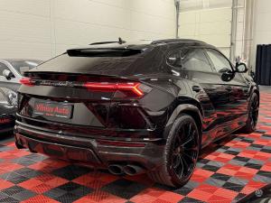 Melns Lamborghini Urus 2020 Viļņa, ar dzinēja tilpumu 4.00 L un nobraukumu 107 tūkst. km par 179990 €, foto 5 vietnē AUTOMOTO.COM.LV