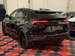 Melns Lamborghini Urus 2020 Viļņa, ar dzinēja tilpumu 4.00 L un nobraukumu 107 tūkst. km par 179990 €, foto 7 vietnē AUTOMOTO.COM.LV