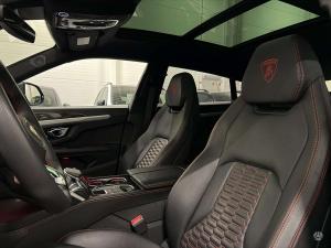 Melns Lamborghini Urus 2020 Viļņa, ar dzinēja tilpumu 4.00 L un nobraukumu 107 tūkst. km par 179990 €, foto 16 vietnē AUTOMOTO.COM.LV