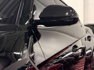 Black Lamborghini Urus 2020 in Vilnius, with an engine capacity of 4.00 L and mileage of 107 thousand km for 174990 €, photo 12 on AUTOMOTO.COM.LV