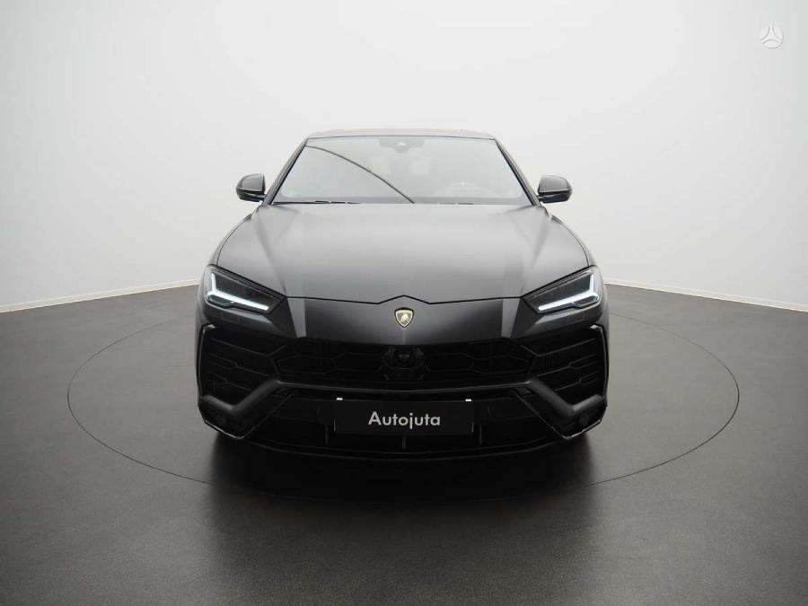 Melns Lamborghini Urus 2021 Viļņa, ar dzinēja tilpumu 4.00 L un nobraukumu 58 tūkst. km par 211000 €, foto 2 vietnē AUTOMOTO.COM.LV