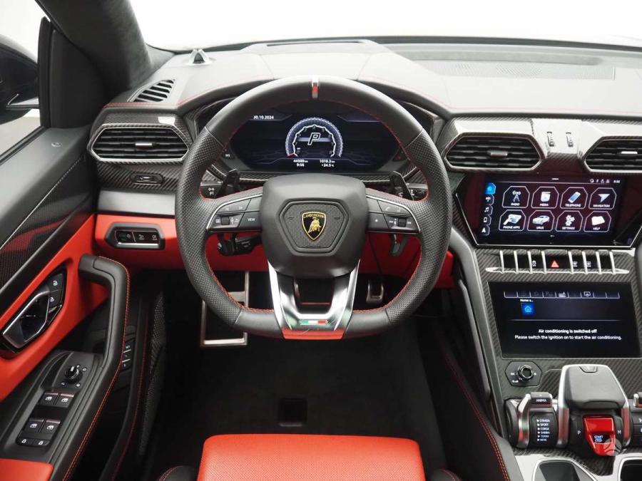 Melns Lamborghini Urus 2021 Viļņa, ar dzinēja tilpumu 4.00 L un nobraukumu 58 tūkst. km par 211000 €, foto 20 vietnē AUTOMOTO.COM.LV