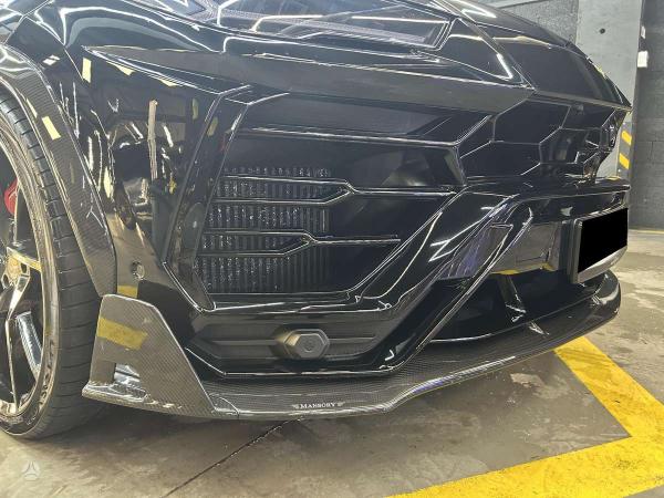 Melns Lamborghini Urus 2021 Klaipėda, ar dzinēja tilpumu 4.00 L un nobraukumu 41 tūkst. km par 225000 €, foto 6 vietnē AUTOMOTO.COM.LV