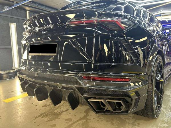 Melns Lamborghini Urus 2021 Klaipėda, ar dzinēja tilpumu 4.00 L un nobraukumu 41 tūkst. km par 225000 €, foto 10 vietnē AUTOMOTO.COM.LV