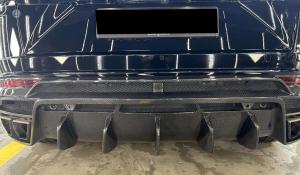 Black Lamborghini Urus 2021 in Klaipeda, with an engine capacity of 4.00 L and mileage of 41 thousand km for 225000 €, photo 12 on AUTOMOTO.COM.LV