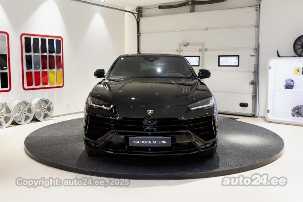Black Lamborghini Urus 2023 in Tallinn, with an engine capacity of 4.00 L and mileage of 15 thousand km for 275000 €, photo 2 on AUTOMOTO.COM.LV