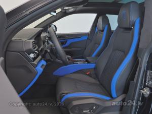 Black Lamborghini Urus 2026 in Tallinn, with an engine capacity of 4.00 L and mileage of 4 thousand km for 338520 €, photo 8 on AUTOMOTO.COM.LV