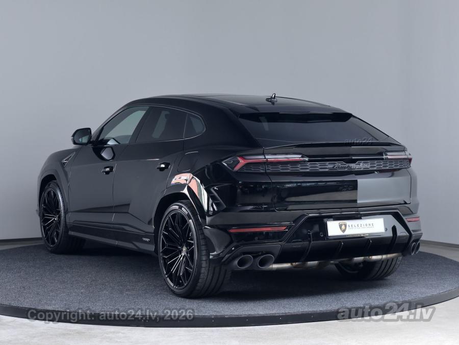 Black Lamborghini Urus 2026 in Tallinn, with an engine capacity of 4.00 L and mileage of 4 thousand km for 338520 €, photo 19 on AUTOMOTO.COM.LV