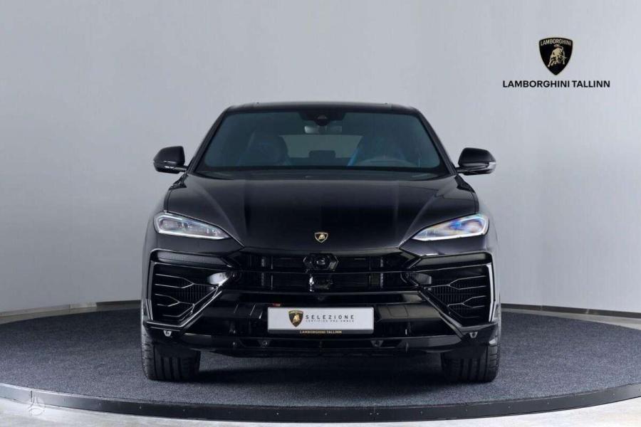 Melns Lamborghini Urus 2026 Tallina, ar dzinēja tilpumu 4.00 L un nobraukumu 4 tūkst. km par 329000 €, foto 4 vietnē AUTOMOTO.COM.LV