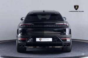Melns Lamborghini Urus 2026 Tallina, ar dzinēja tilpumu 4.00 L un nobraukumu 4 tūkst. km par 329000 €, foto 5 vietnē AUTOMOTO.COM.LV