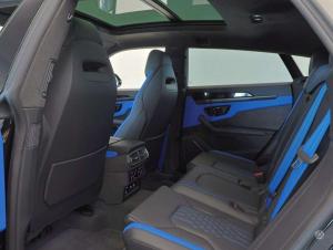 Melns Lamborghini Urus 2026 Tallina, ar dzinēja tilpumu 4.00 L un nobraukumu 4 tūkst. km par 329000 €, foto 9 vietnē AUTOMOTO.COM.LV