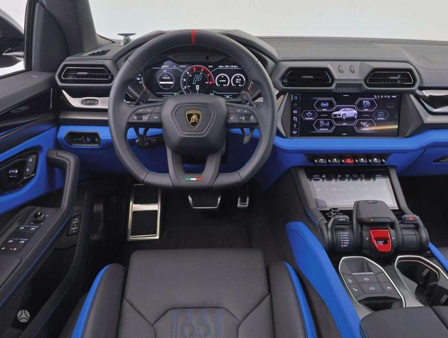 Melns Lamborghini Urus 2026 Tallina, ar dzinēja tilpumu 4.00 L un nobraukumu 4 tūkst. km par 329000 €, foto 14 vietnē AUTOMOTO.COM.LV