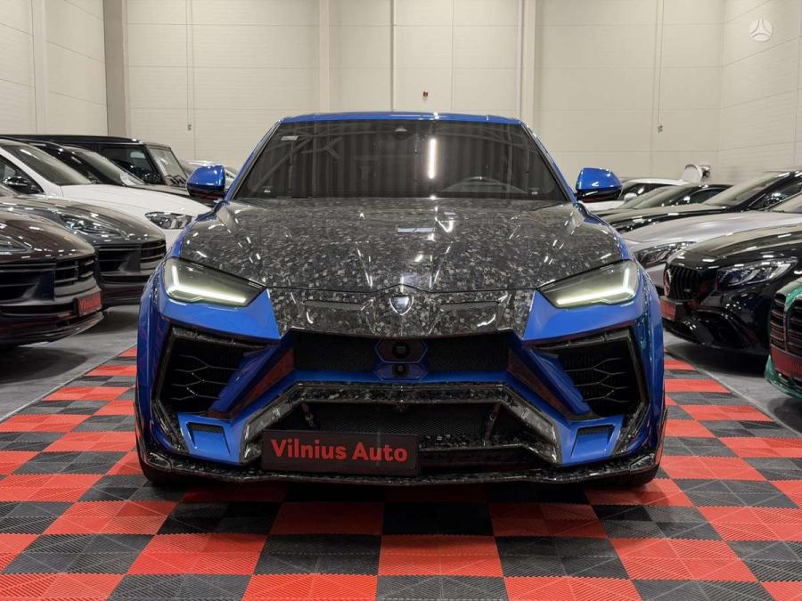 Zils Lamborghini Urus 2019 Viļņa, ar dzinēja tilpumu 4.00 L un nobraukumu 121 tūkst. km par 225000 €, foto 3 vietnē AUTOMOTO.COM.LV