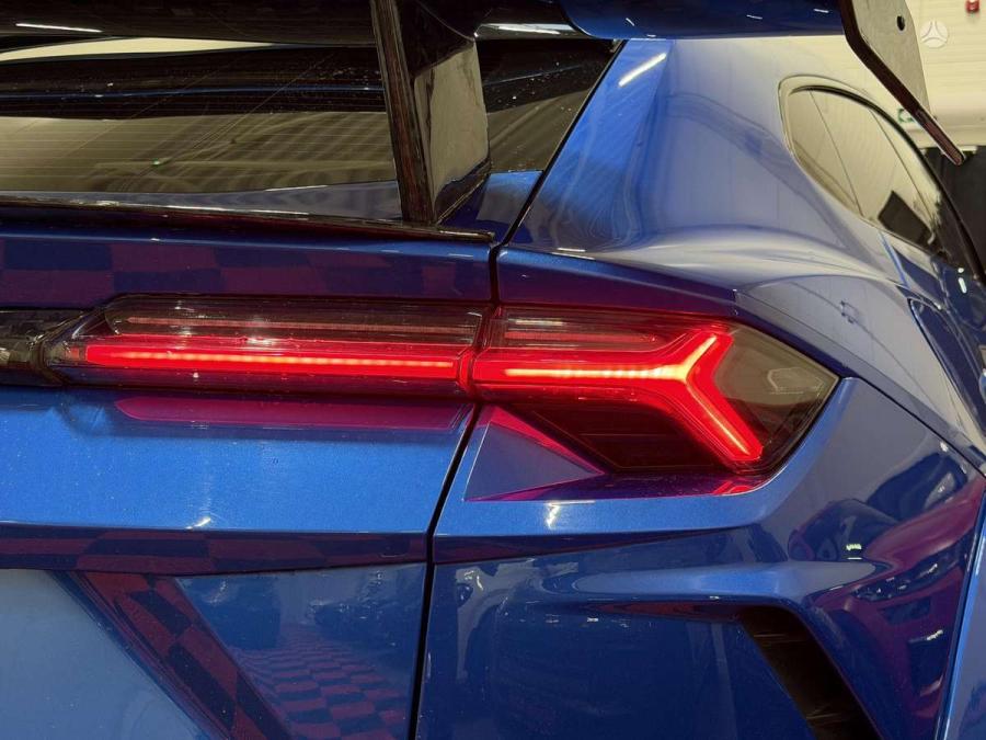 Zils Lamborghini Urus 2019 Viļņa, ar dzinēja tilpumu 4.00 L un nobraukumu 121 tūkst. km par 225000 €, foto 10 vietnē AUTOMOTO.COM.LV