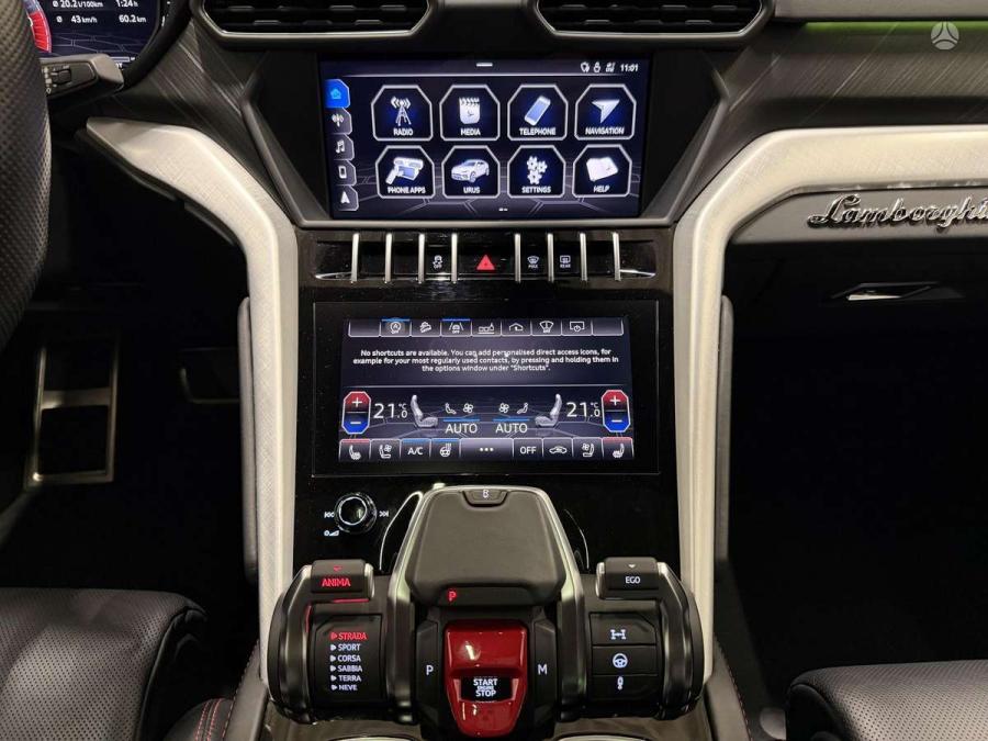 Zils Lamborghini Urus 2019 Viļņa, ar dzinēja tilpumu 4.00 L un nobraukumu 121 tūkst. km par 225000 €, foto 29 vietnē AUTOMOTO.COM.LV