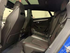 Zils Lamborghini Urus 2019 Viļņa, ar dzinēja tilpumu 4.00 L un nobraukumu 121 tūkst. km par 225000 €, foto 35 vietnē AUTOMOTO.COM.LV