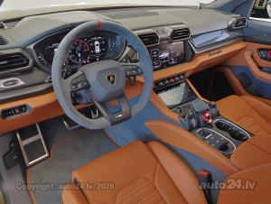 Lamborghini Urus 2026 in Tallinn, with an engine capacity of 4.00 L and mileage of 0 thousand km for 356735 €, photo 8 on AUTOMOTO.COM.LV