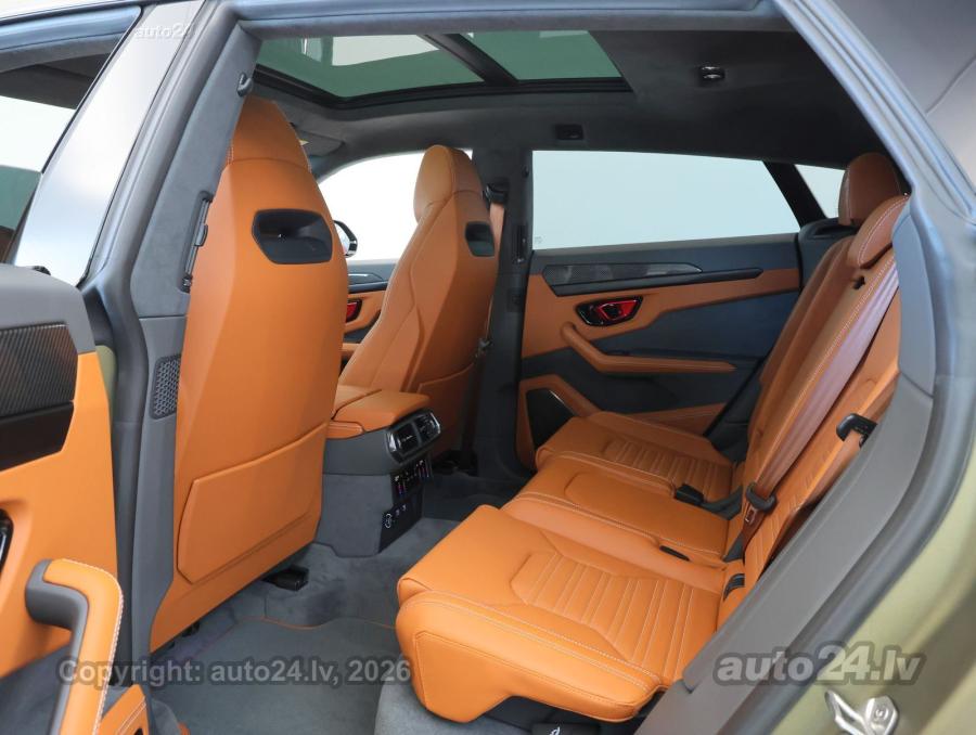 Lamborghini Urus 2026 in Tallinn, with an engine capacity of 4.00 L and mileage of 0 thousand km for 356735 €, photo 11 on AUTOMOTO.COM.LV