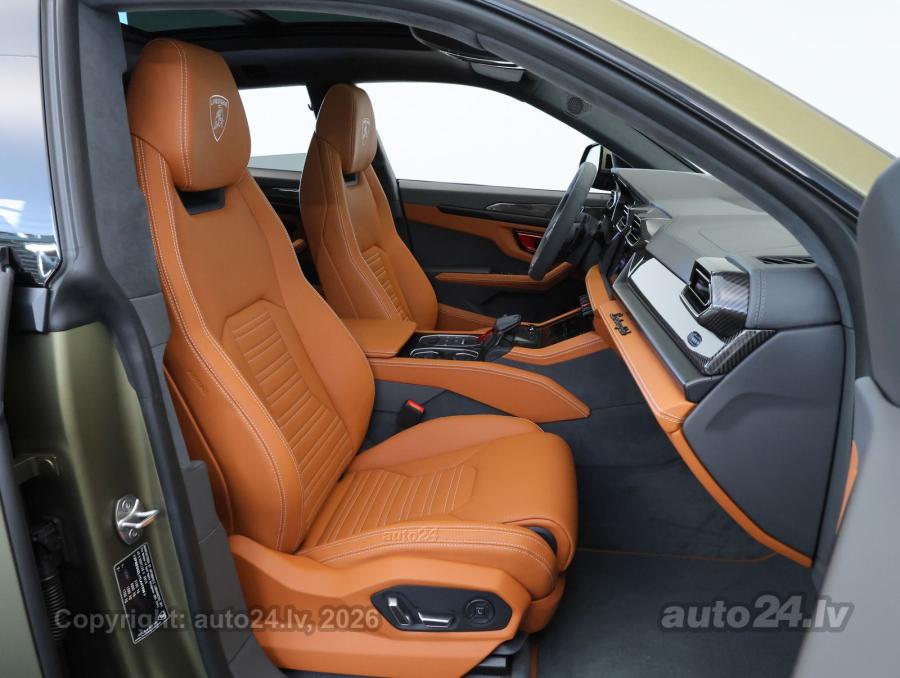 Lamborghini Urus 2026 in Tallinn, with an engine capacity of 4.00 L and mileage of 0 thousand km for 356735 €, photo 14 on AUTOMOTO.COM.LV