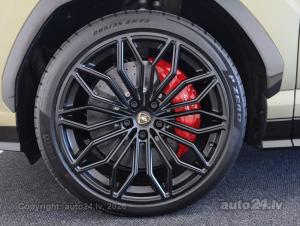 Lamborghini Urus 2026 in Tallinn, with an engine capacity of 4.00 L and mileage of 0 thousand km for 356735 €, photo 21 on AUTOMOTO.COM.LV