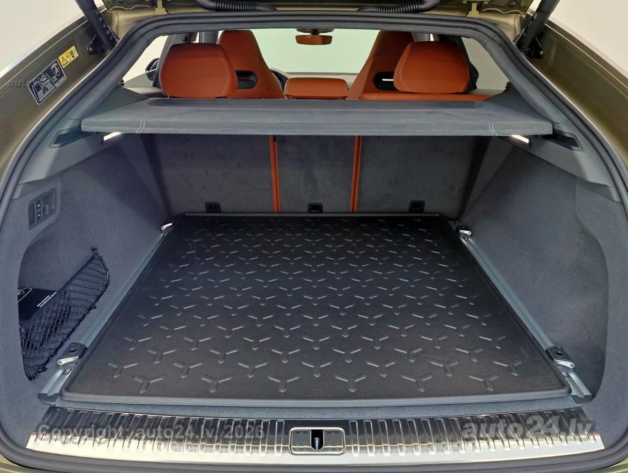 Lamborghini Urus 2026 in Tallinn, with an engine capacity of 4.00 L and mileage of 0 thousand km for 356735 €, photo 22 on AUTOMOTO.COM.LV