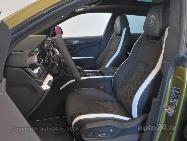 Ламборджини Урус 2026 в Таллин на AUTOMOTO.COM.LV Зеленый Ламборджини Урус 2026 в Таллин, объемом двигателя 4.00 л и пробегом 0 тыс. км за 366778 €, фото 8 на AUTOMOTO.COM.LV