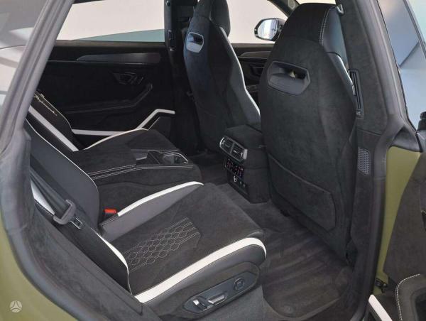Zaļš Lamborghini Urus 2024 Tallina, ar dzinēja tilpumu 4.00 L un nobraukumu 39 tūkst. km par 319000 €, foto 9 vietnē AUTOMOTO.COM.LV