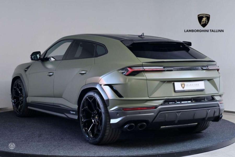 Zaļš Lamborghini Urus 2024 Tallina, ar dzinēja tilpumu 4.00 L un nobraukumu 39 tūkst. km par 319000 €, foto 20 vietnē AUTOMOTO.COM.LV