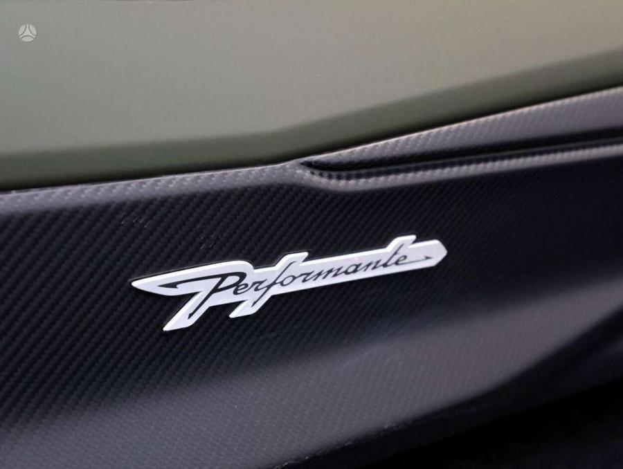 Zaļš Lamborghini Urus 2024 Tallina, ar dzinēja tilpumu 4.00 L un nobraukumu 39 tūkst. km par 319000 €, foto 23 vietnē AUTOMOTO.COM.LV