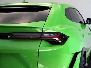 Zaļš Lamborghini Urus 2024 Tallina, ar dzinēja tilpumu 4.00 L un nobraukumu 0 tūkst. km par 305000 €, foto 20 vietnē AUTOMOTO.COM.LV