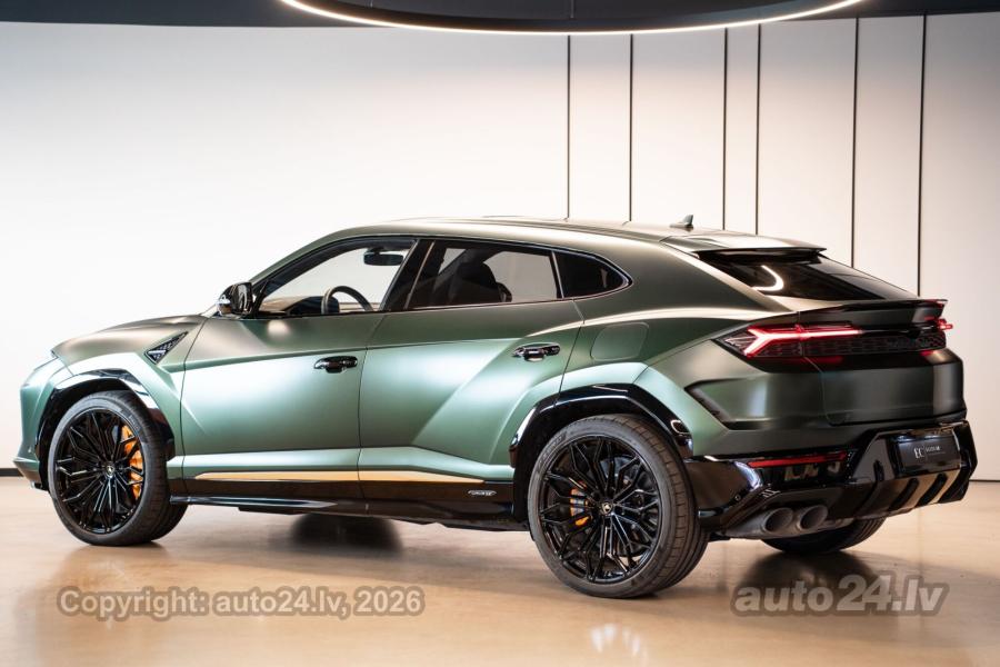 Green Lamborghini Urus 2025 in Tallinn, with an engine capacity of 4.00 L and mileage of 4 thousand km for 350000 €, photo 3 on AUTOMOTO.COM.LV