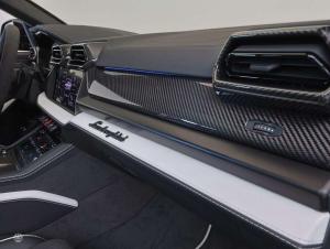 Zaļš Lamborghini Urus 2026 Tallina, ar dzinēja tilpumu 4.00 L un nobraukumu 0 tūkst. km par 366778 €, foto 12 vietnē AUTOMOTO.COM.LV