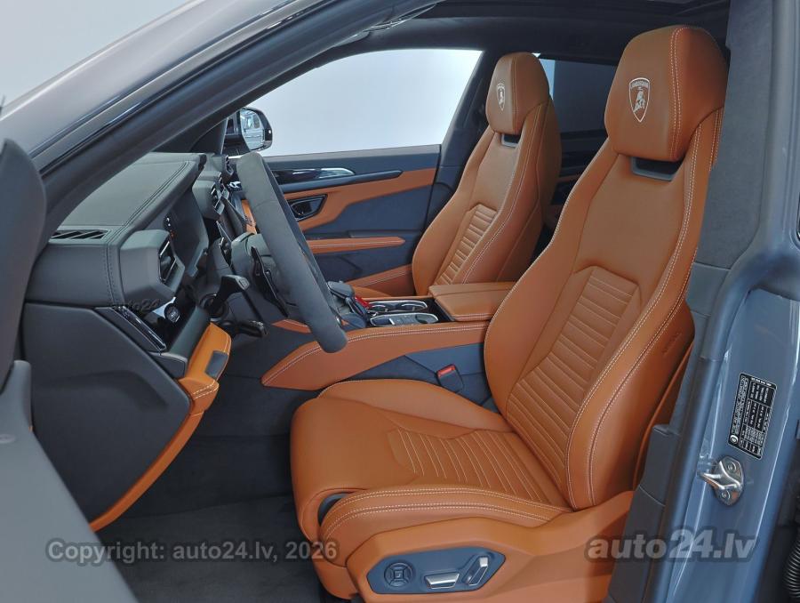 Grey Lamborghini Urus 2026 in Tallinn, with an engine capacity of 4.00 L and mileage of 0 thousand km for 345960 €, photo 8 on AUTOMOTO.COM.LV