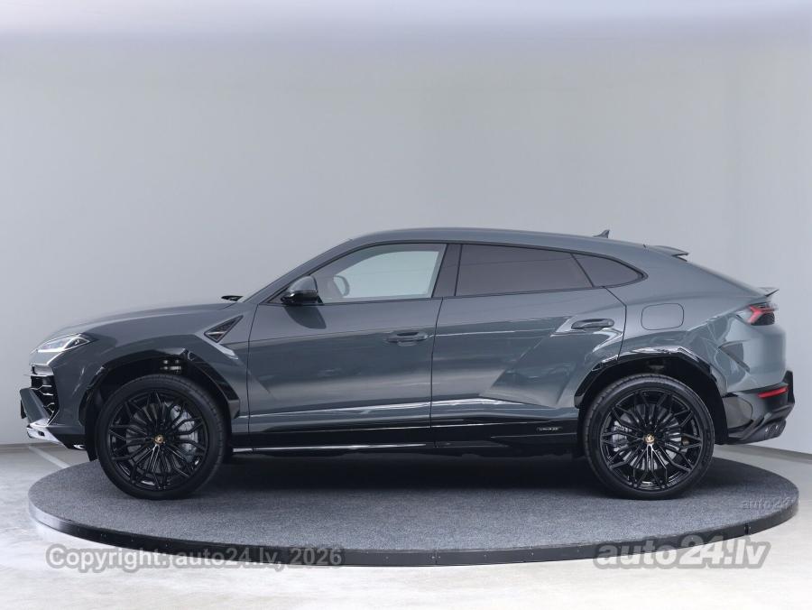 Grey Lamborghini Urus 2026 in Tallinn, with an engine capacity of 4.00 L and mileage of 0 thousand km for 345960 €, photo 19 on AUTOMOTO.COM.LV