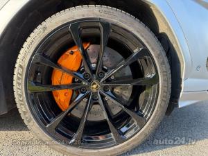 Pelēks Lamborghini Urus 2023 Tallina, ar dzinēja tilpumu 4.00 L un nobraukumu 40 tūkst. km par 247000 €, foto 5 vietnē AUTOMOTO.COM.LV