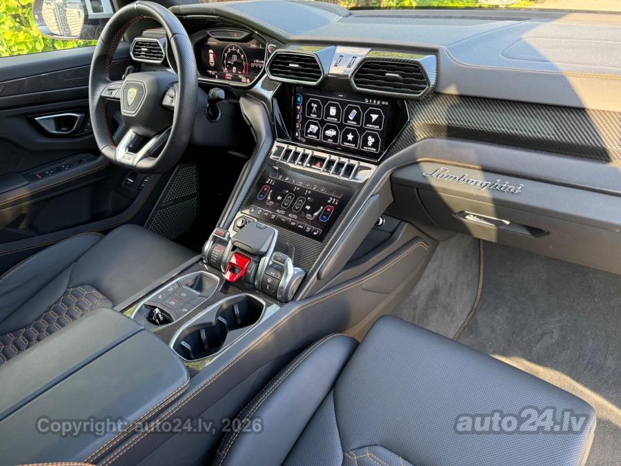 Pelēks Lamborghini Urus 2023 Tallina, ar dzinēja tilpumu 4.00 L un nobraukumu 40 tūkst. km par 247000 €, foto 13 vietnē AUTOMOTO.COM.LV