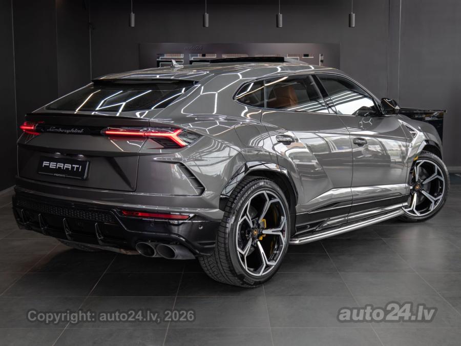 Grey Lamborghini Urus 2021 in Tallinn, with an engine capacity of 4.00 L and mileage of 24 thousand km for 244900 €, photo 3 on AUTOMOTO.COM.LV