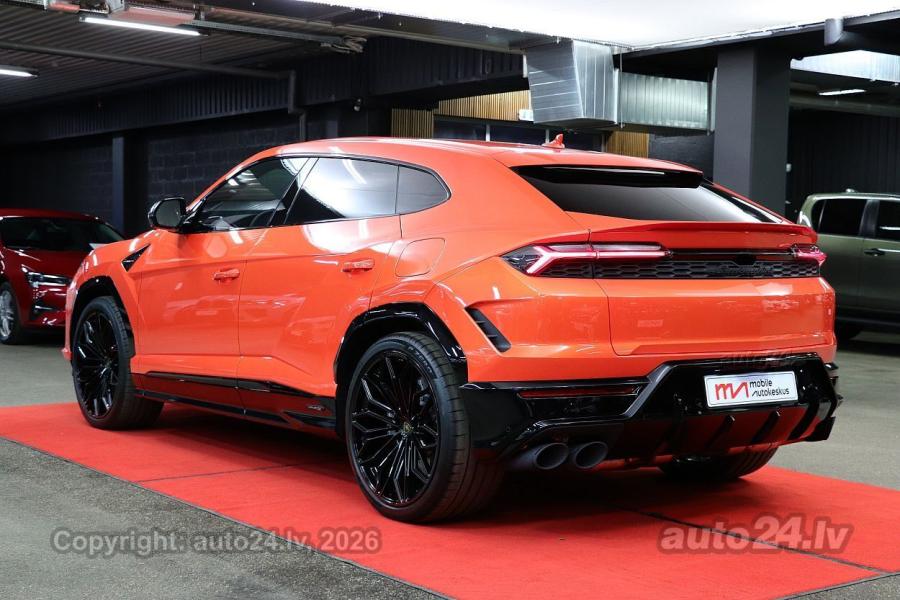 Orange Lamborghini Urus 2026 in Tallinn, with an engine capacity of 4.00 L and mileage of 38 thousand km for 375000 €, photo 4 on AUTOMOTO.COM.LV