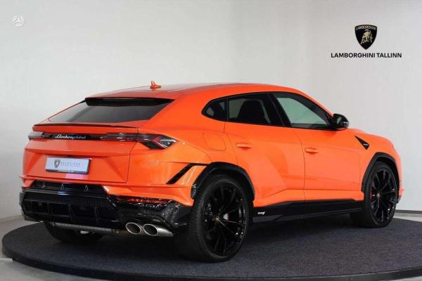Oranžs Lamborghini Urus 2025 Tallina, ar dzinēja tilpumu 4.00 L un nobraukumu 6 tūkst. km par 330000 €, foto 2 vietnē AUTOMOTO.COM.LV