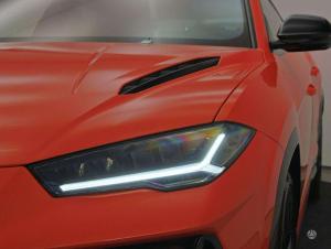 Oranžs Lamborghini Urus 2025 Tallina, ar dzinēja tilpumu 4.00 L un nobraukumu 6 tūkst. km par 330000 €, foto 20 vietnē AUTOMOTO.COM.LV